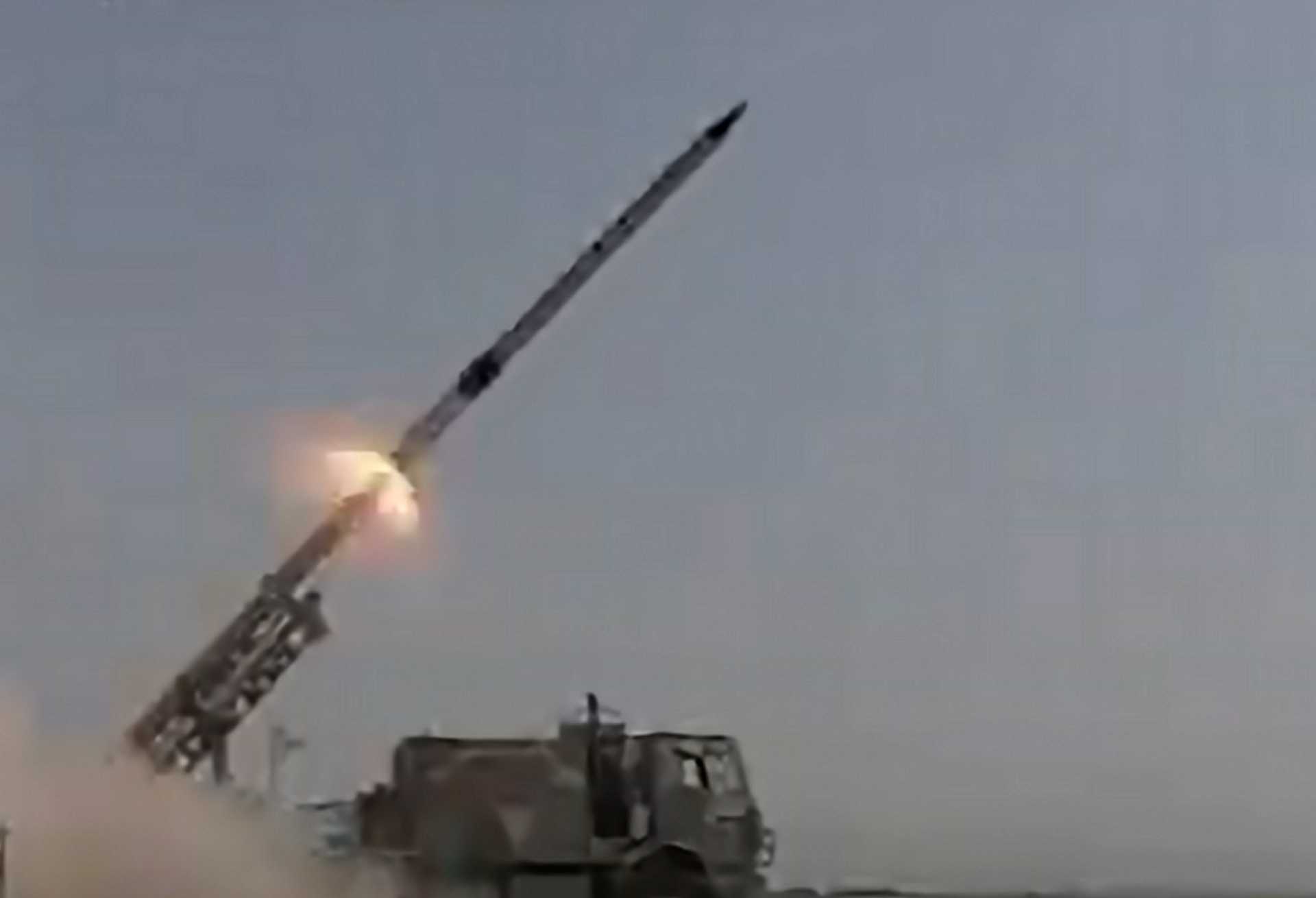 Breaking News: Iran Demonstrates Fajr-5 Rocket Launcher for Sea Mine ...