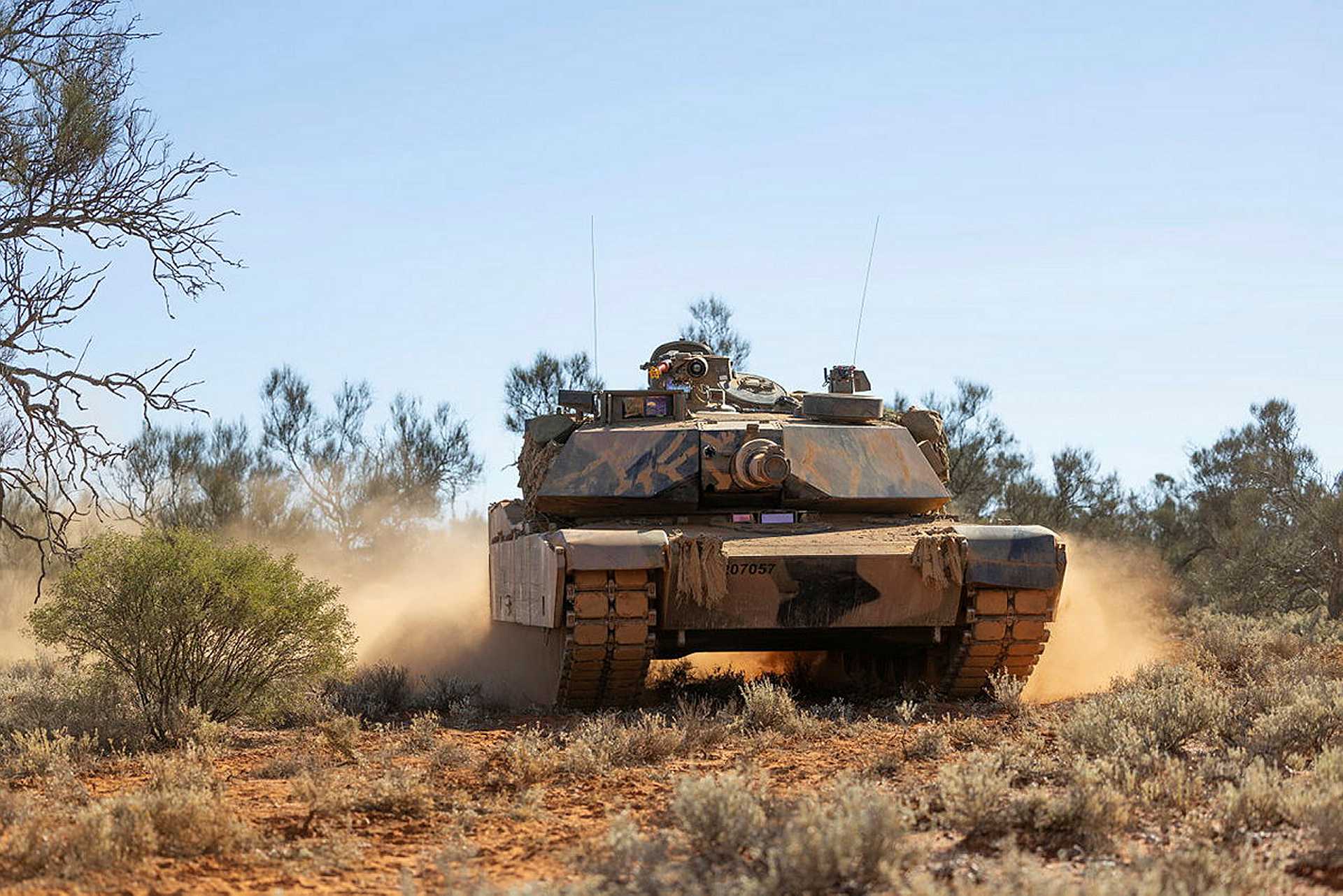 Breaking News: Australia Begins Shipping M1A1 Abrams Tanks to Ukraine ...