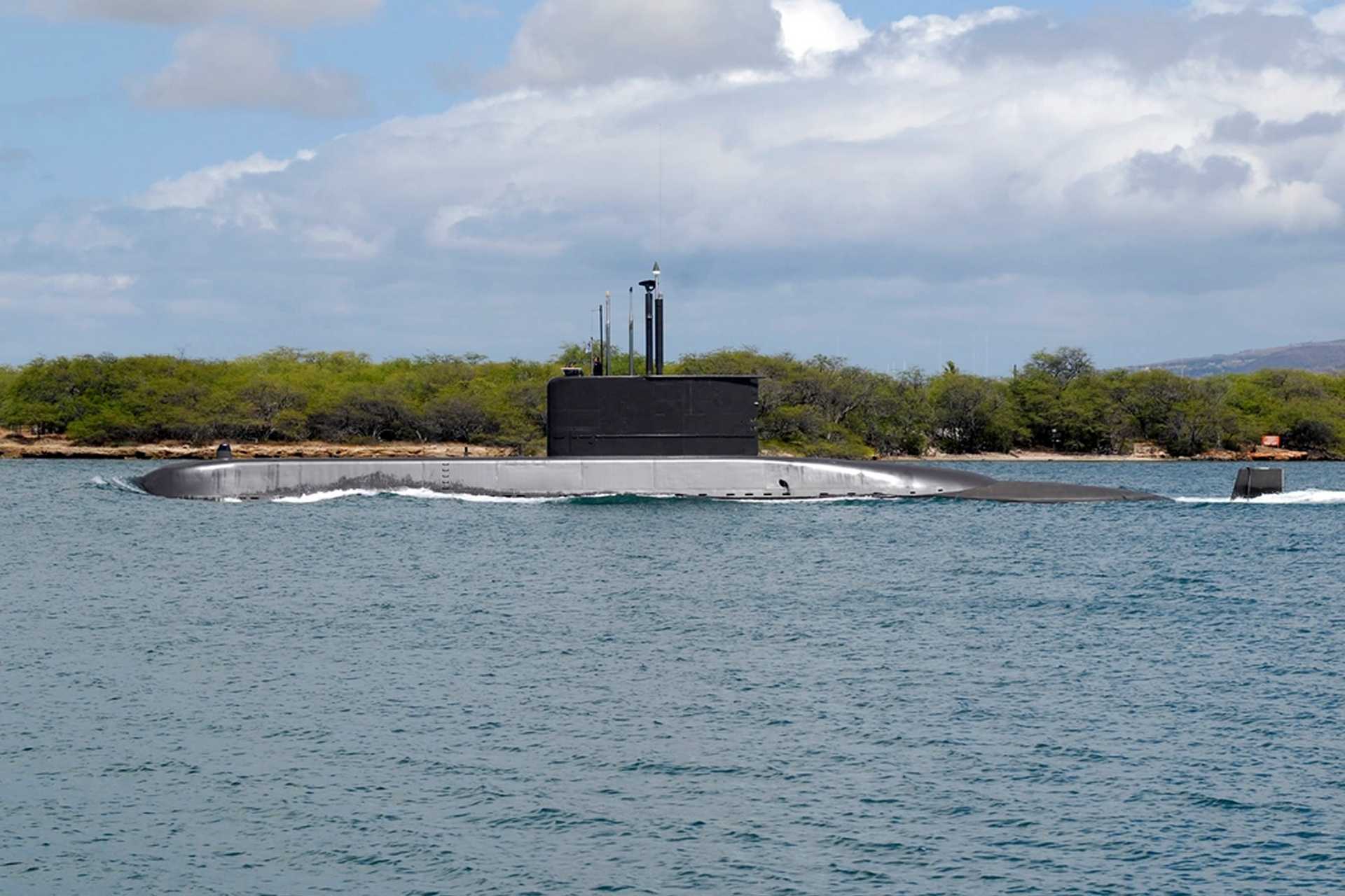Bangladesh to procure 6 improved KSS-I submarines from South Korea to ...