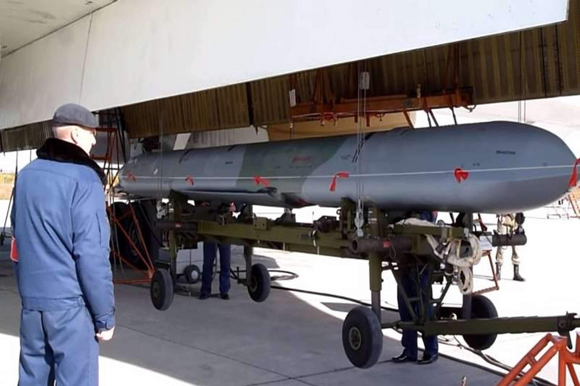 Russia Plans Mass Production of 633 Kh-101 Cruise Missiles in 2025