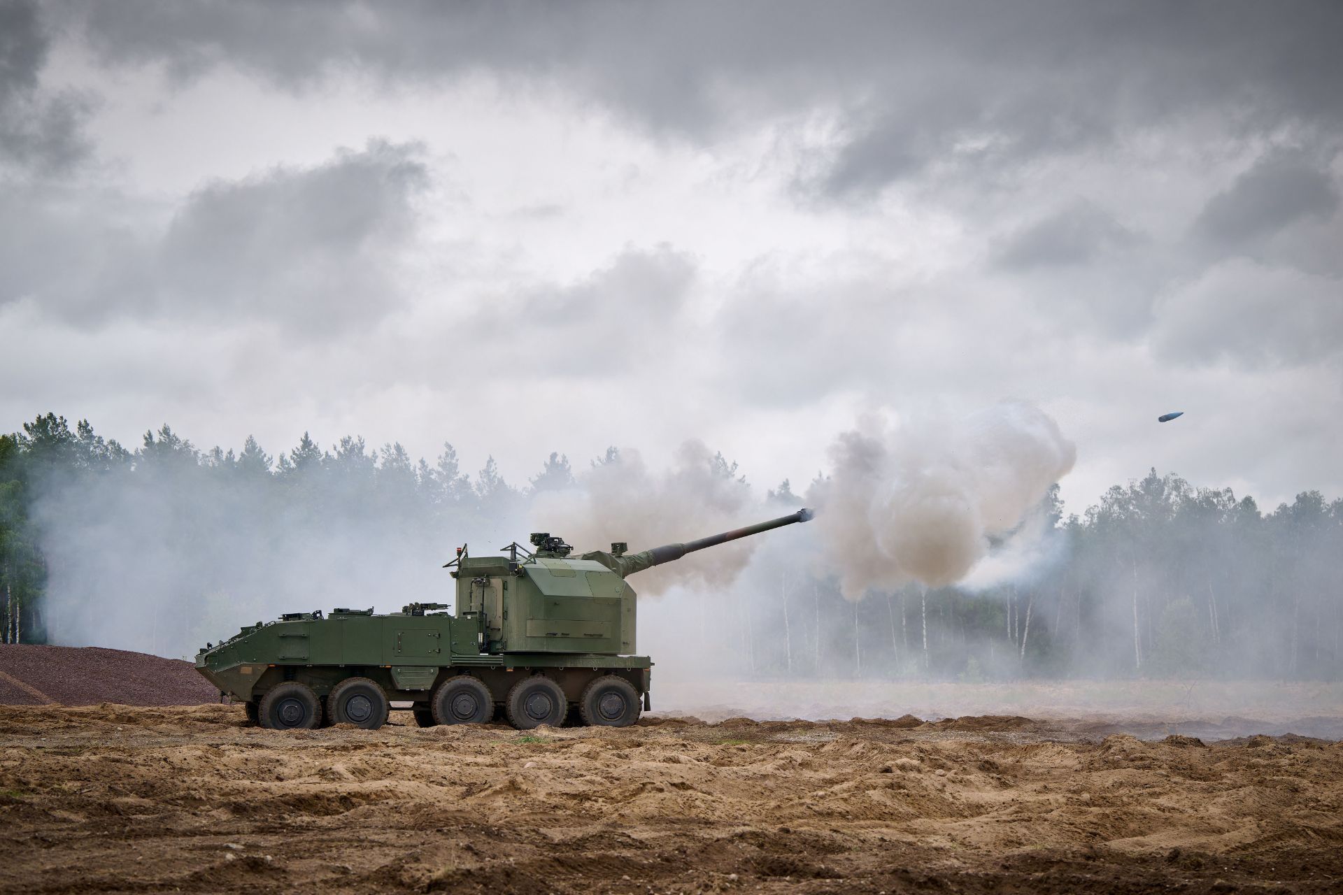 Switzerland Selects AGM Artillery Module on Piranha IV to Replace M109 ...